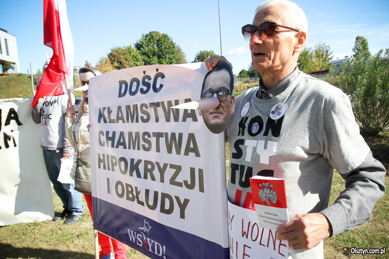 Konwencja wyborcza PiS w Olsztynie. Protesty KOD-u... - Olsztyn Konwencja wyborcza PiS w Olsztynie. Protesty KOD-u... - Olsztyn