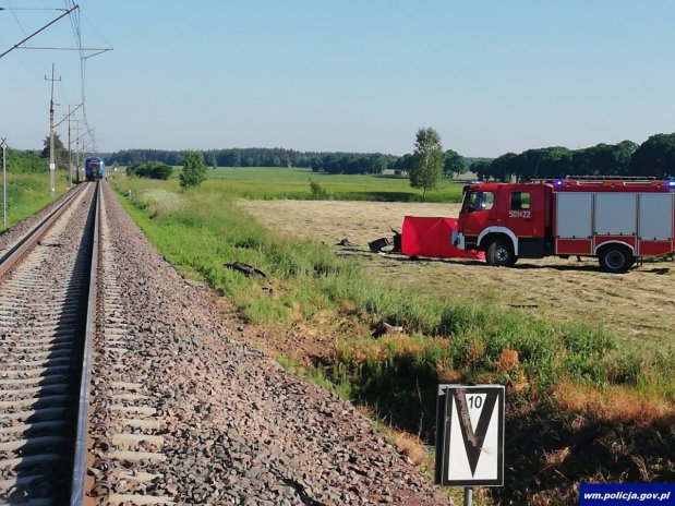 Tragedia na przejeździe kolejowym. Zginął kierowca... - Olsztyn