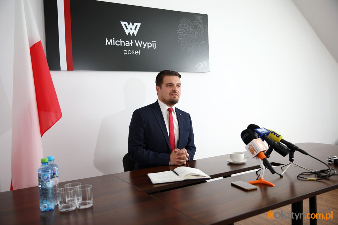 "Trzecia kadencja PiSu byłaby dla Polski katastrofą".... - Olsztyn